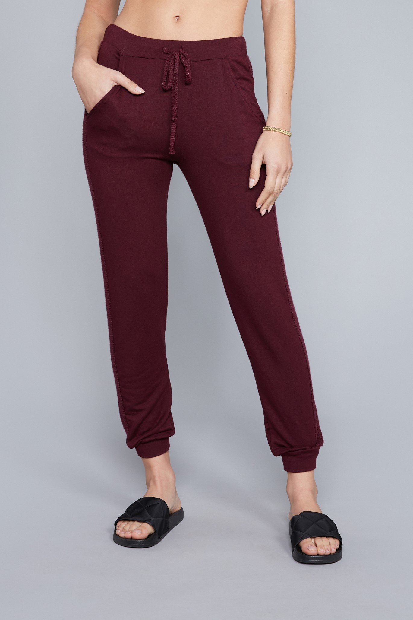 Jogger w/ Trim – Laila Jayde